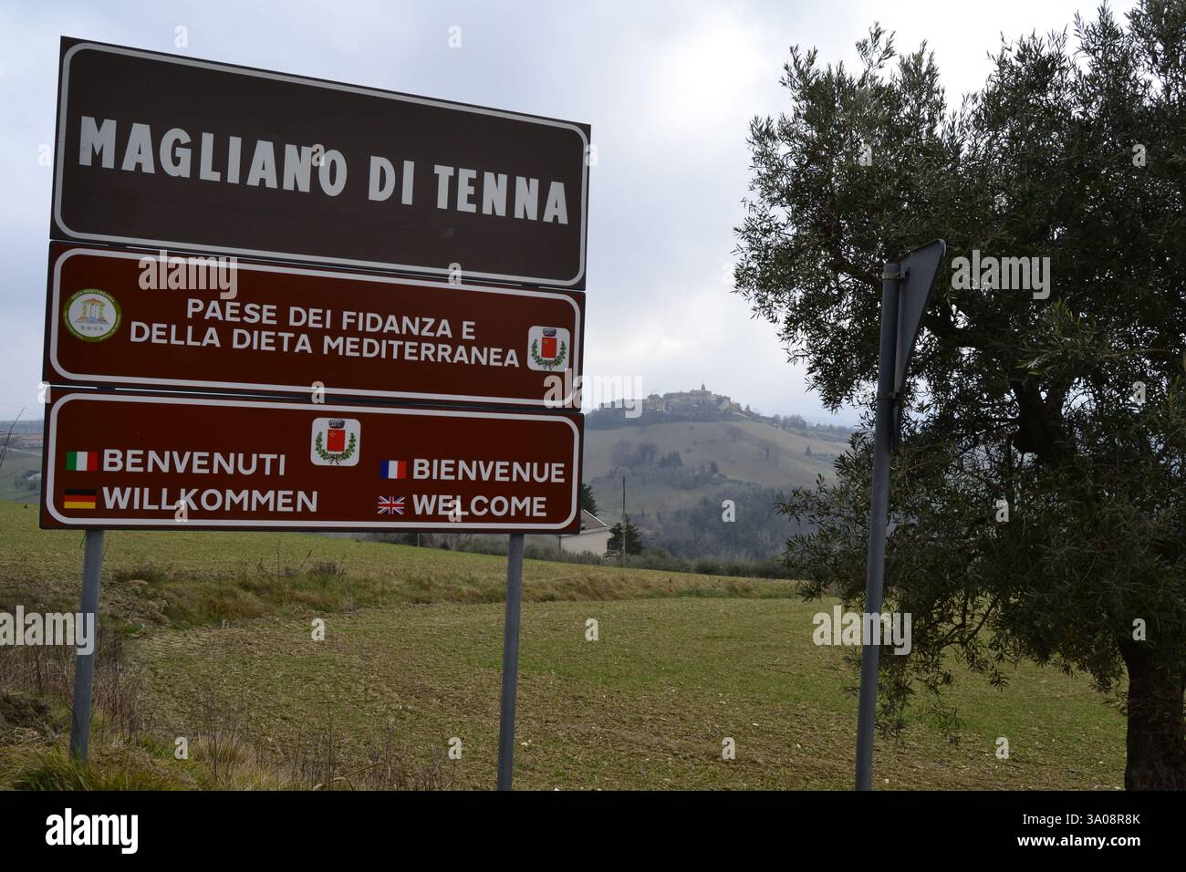 Dietologo hi-res stock photography and images - Alamy