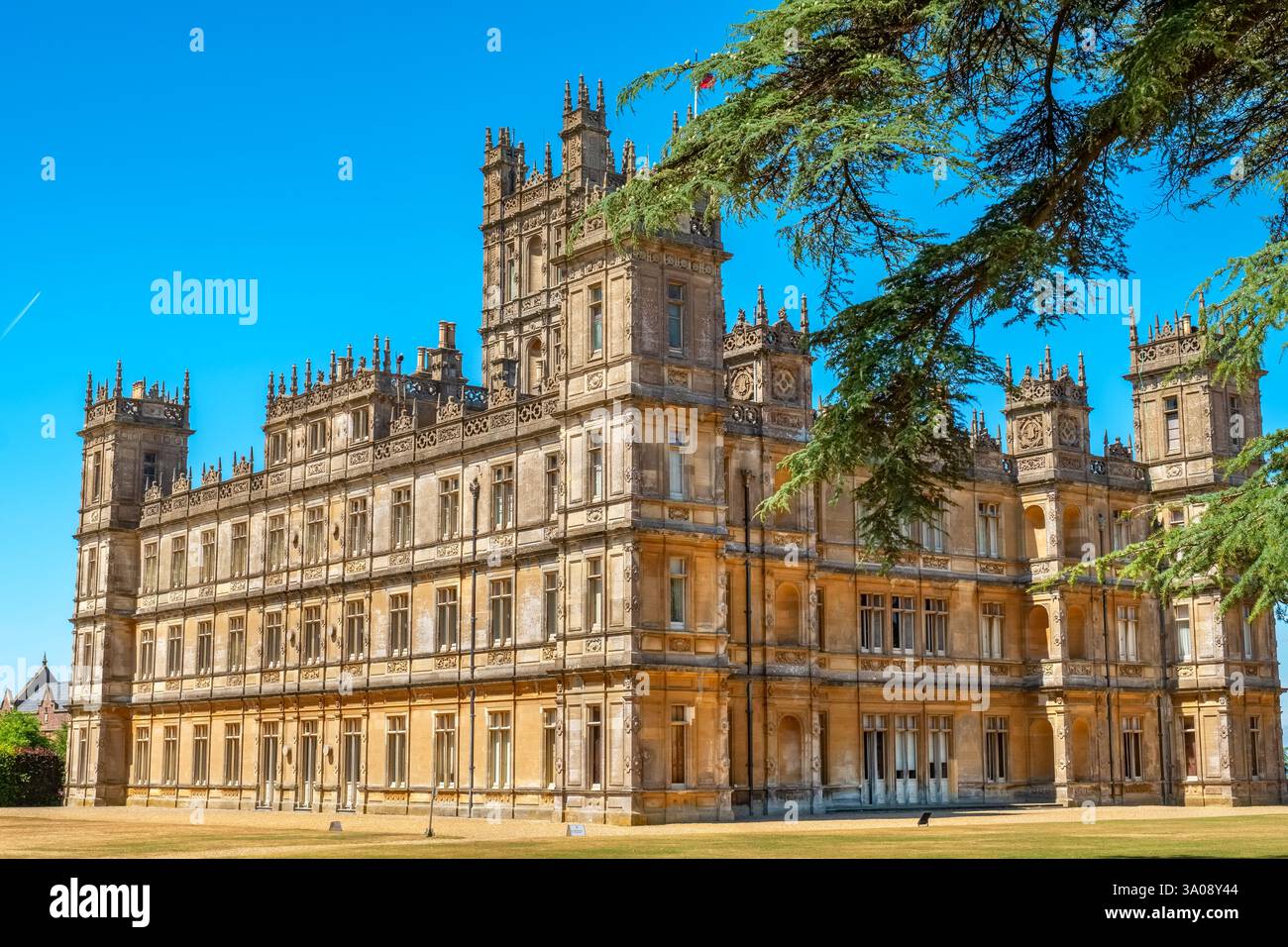 View to magnificent Highclere Castle near Newbury. Hampshire, England ...