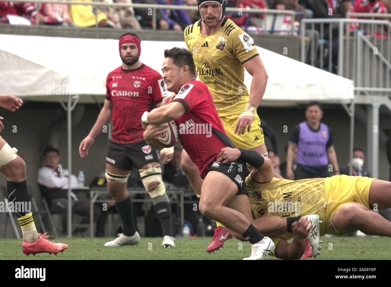 Eagles' Yusuke Niwai during the 2024-25 Japan Rugby League One match ...