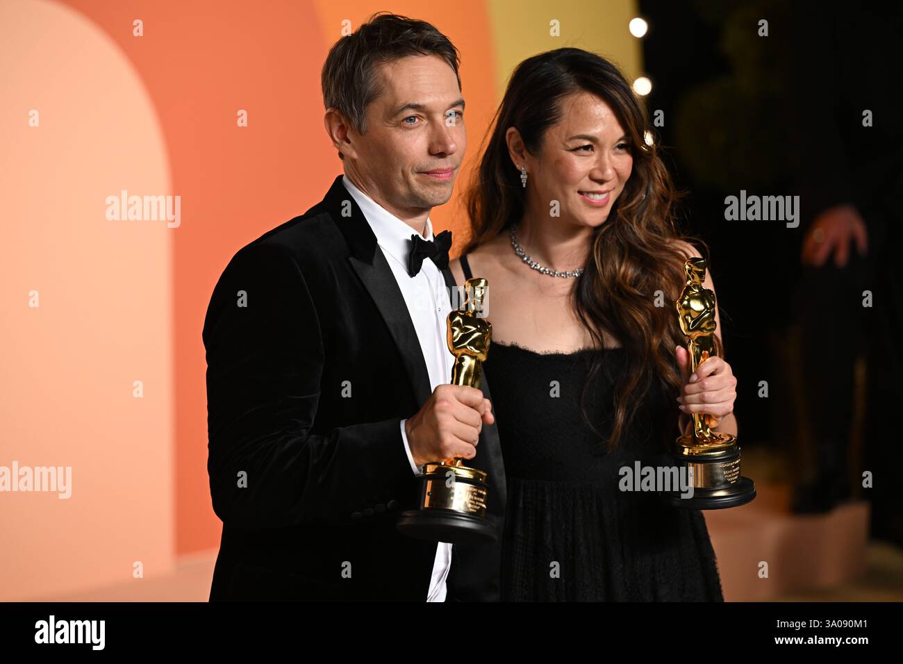 Samantha Quan and Sean Baker attend the Vanity Fair Oscar Party held at ...