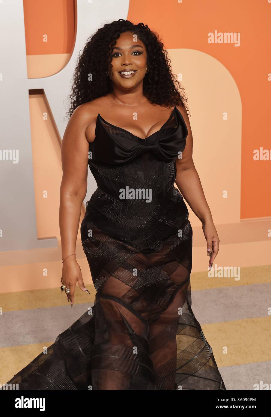 Lizzo attends the 2025 Vanity Fair Oscar Party at Wallis Annenberg ...