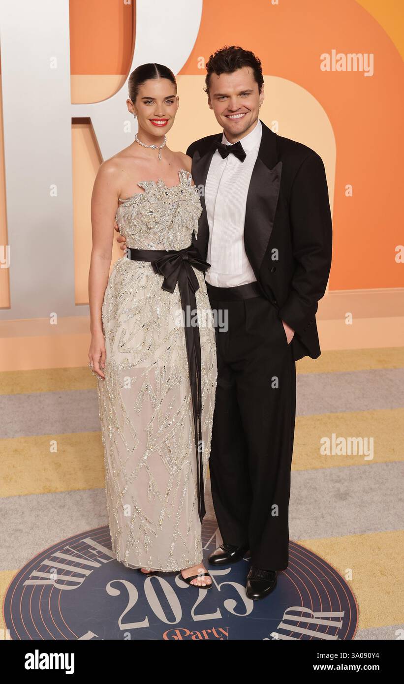 Beverly Hills, USA. 02nd Mar, 2025. Sara Sampaio, Ray Nicholson attend ...