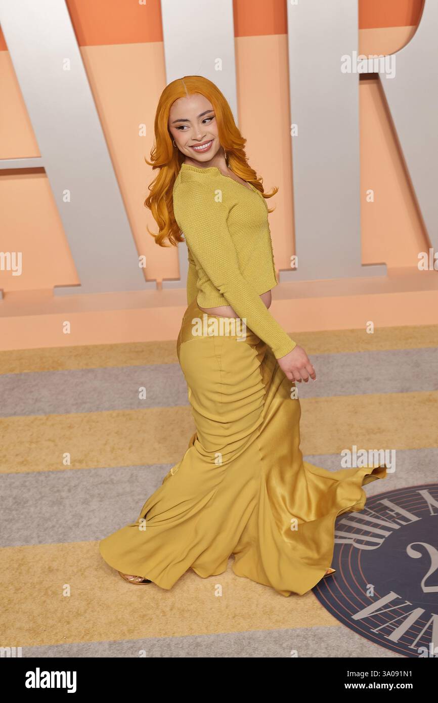 Ice Spice attends the 2025 Vanity Fair Oscar Party at Wallis Annenberg ...
