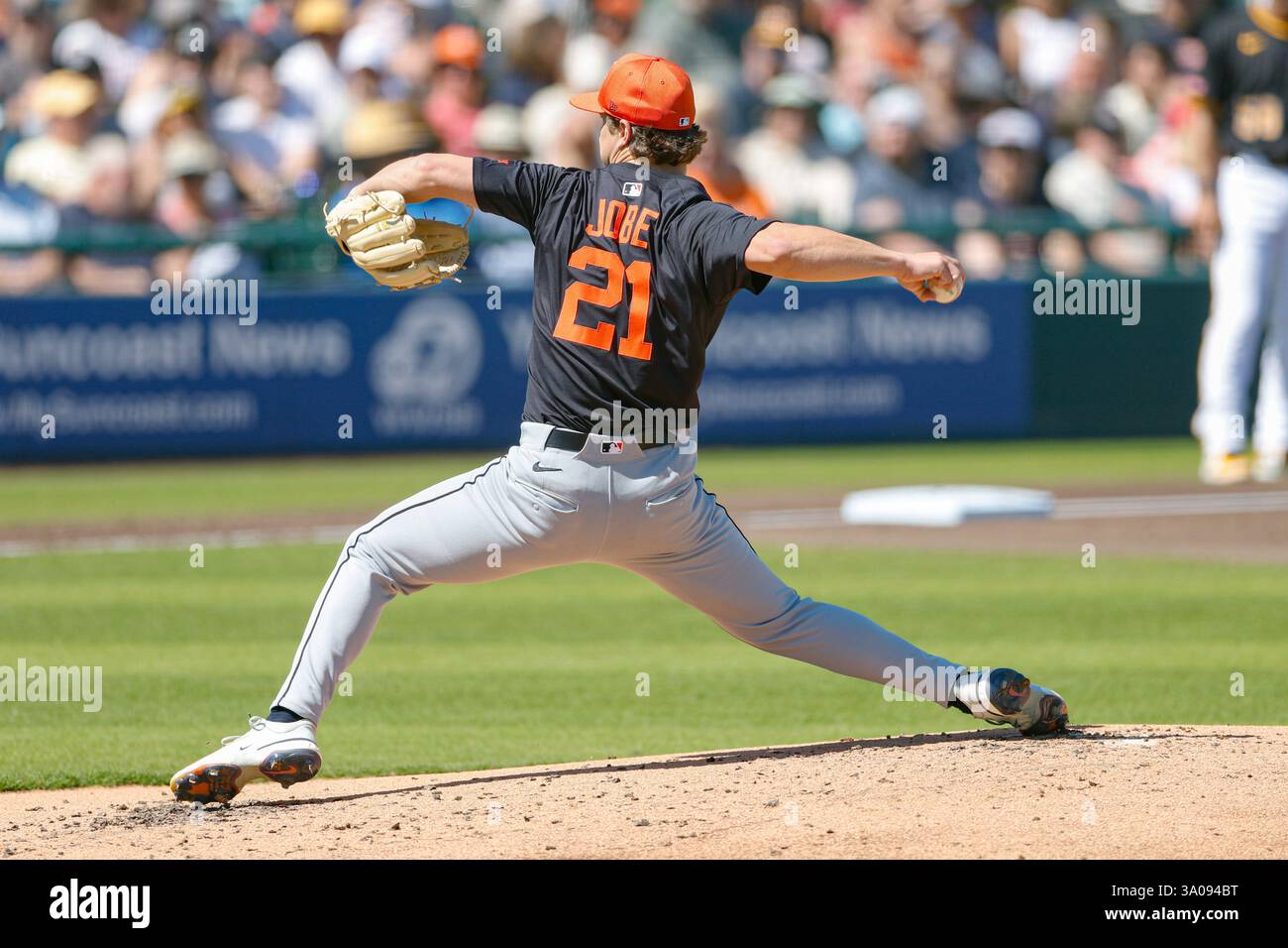 Bradenton, FL: Detroit Tigers pitcher Jackson Jobe (21) delivers a ...