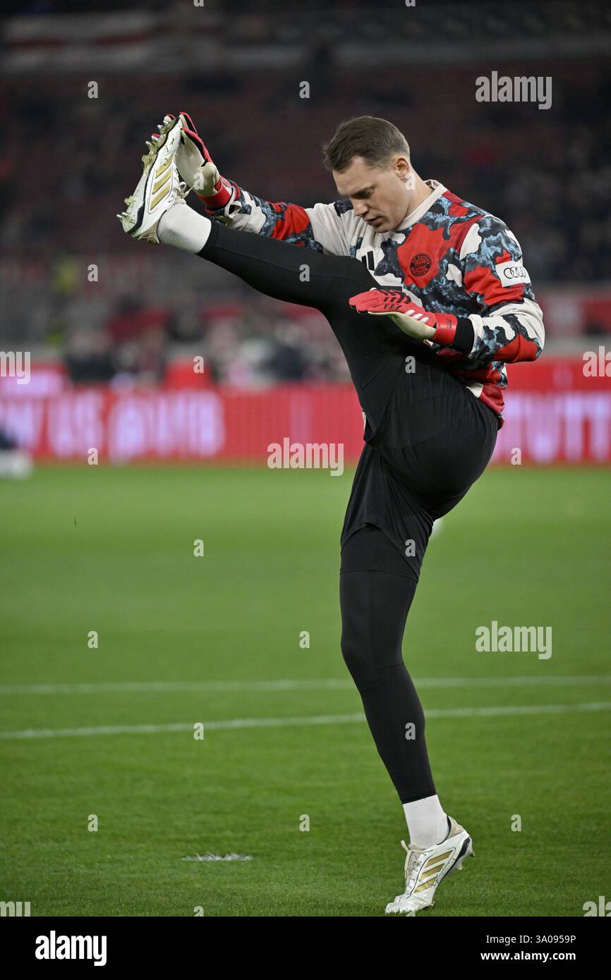 Warm-up training, stretching, stretching, goalkeeper Manuel Neuer FC ...