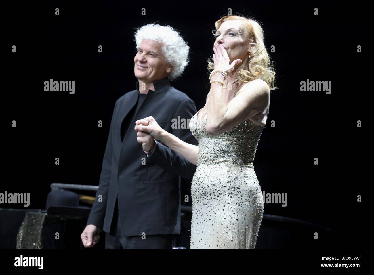 Ute Lemper: Rendezvous with Marlene, Show at the Deutsches Theater ...