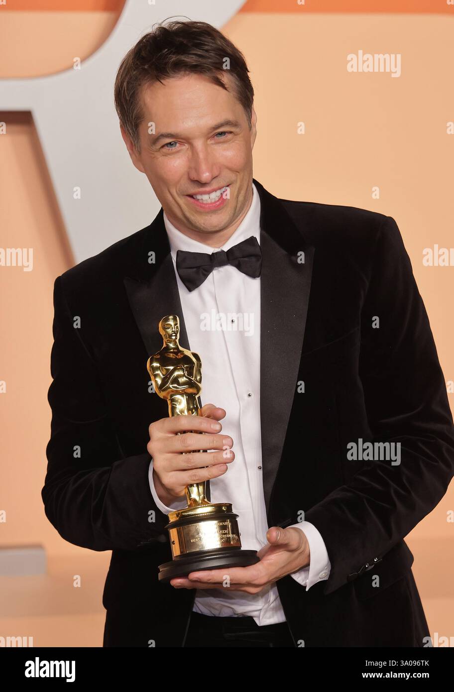 Beverly Hills, USA. 02nd Mar, 2025. Sean Baker, winner of the Best Picture, Best Directing, Best ...