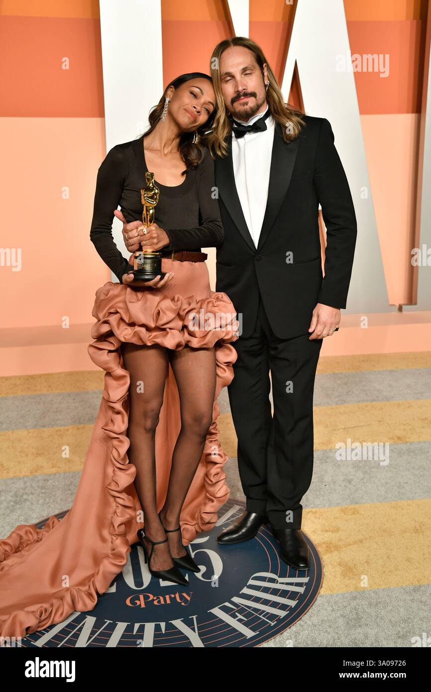 Zoe Saldana and Marco Perego-Saldana arrive at the Vanity Fair Oscar ...
