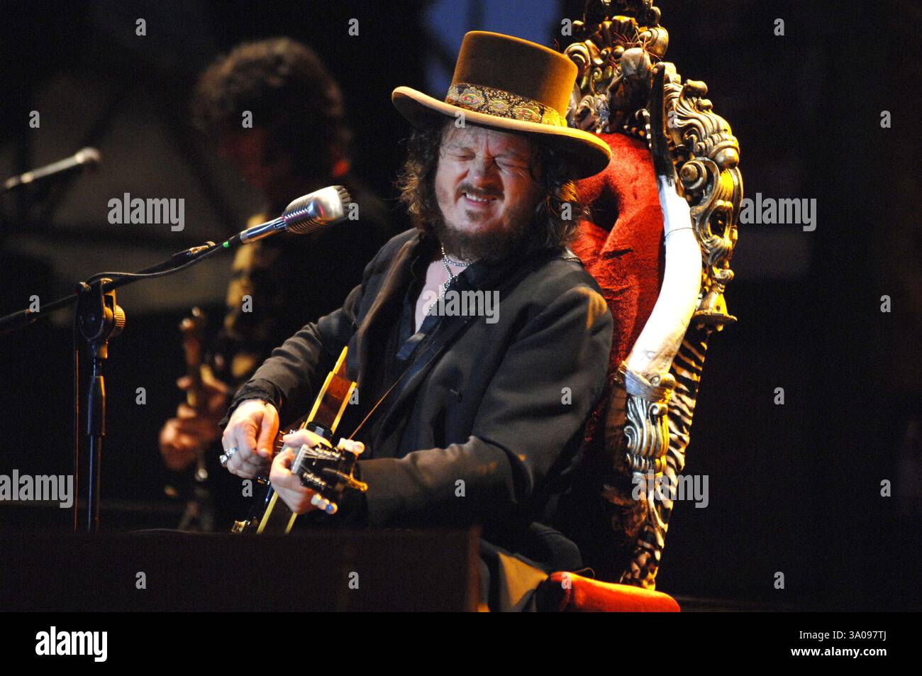 Zucchero fornaciari arena 2007 hi-res stock photography and images - Alamy