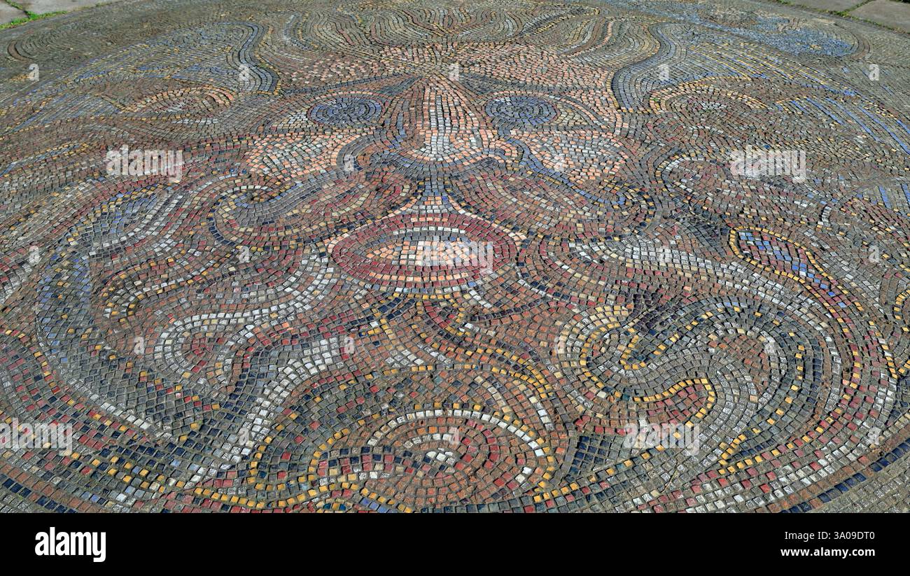 Central mosaic rondel at the Beazer Garden Maze (labyrinth), Bath near ...