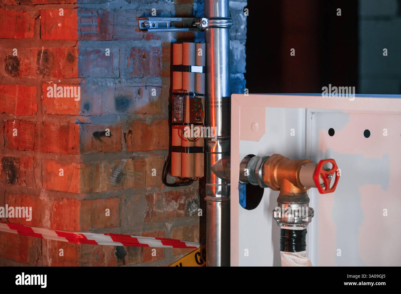 Bomb is planted near fire hose. Explosive is indoors. Police ...