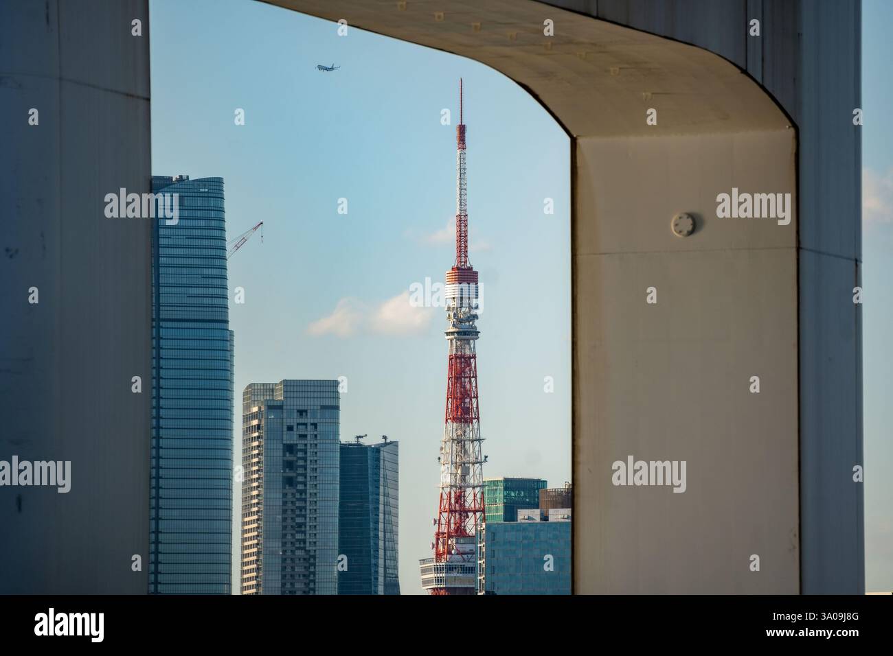 Cityscape with Tokyo Tower with blue sky in Tokyo city in Japan Stock ...