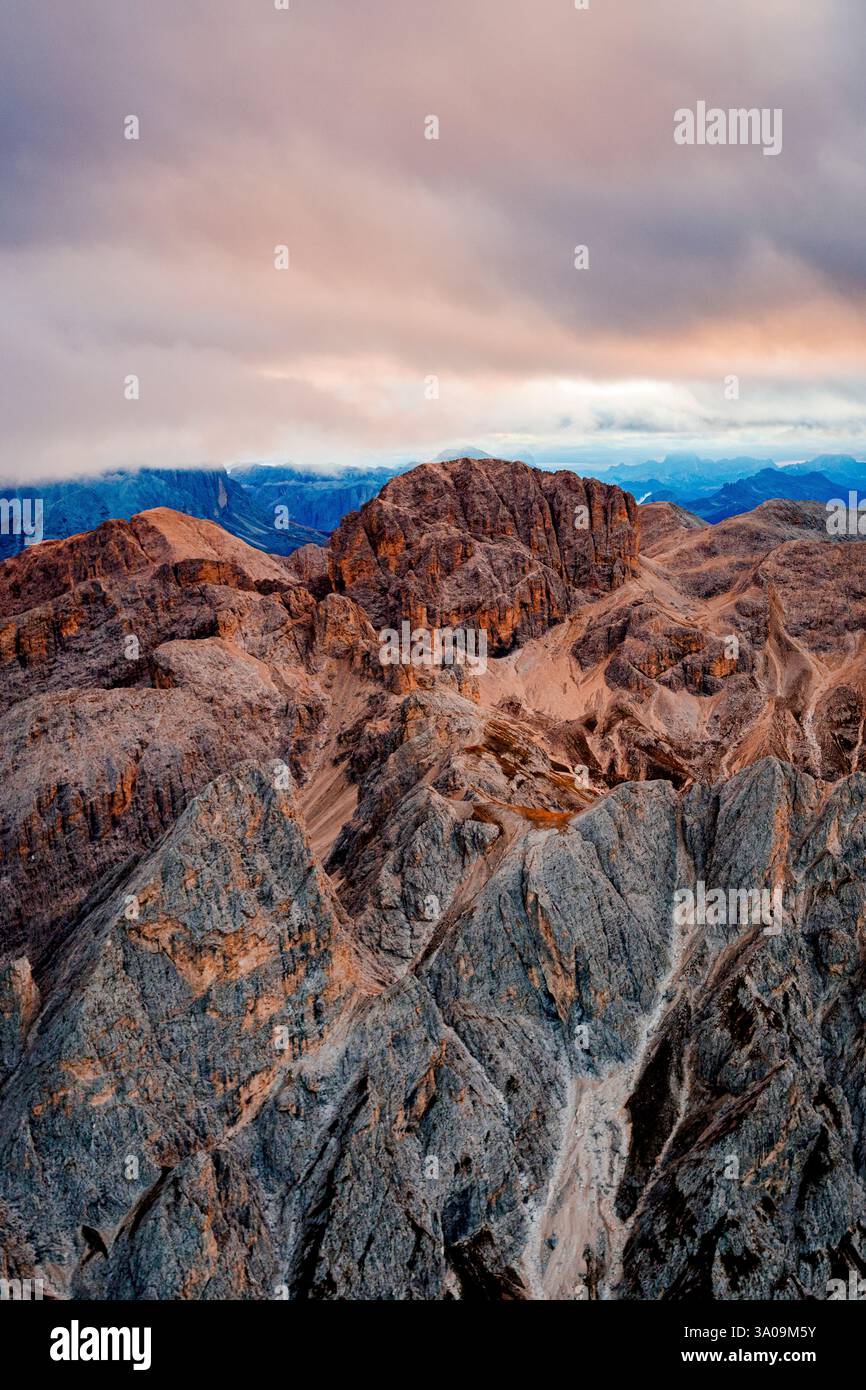 Catinaccio Rosengarten mountain range, Dolomites Stock Photo - Alamy