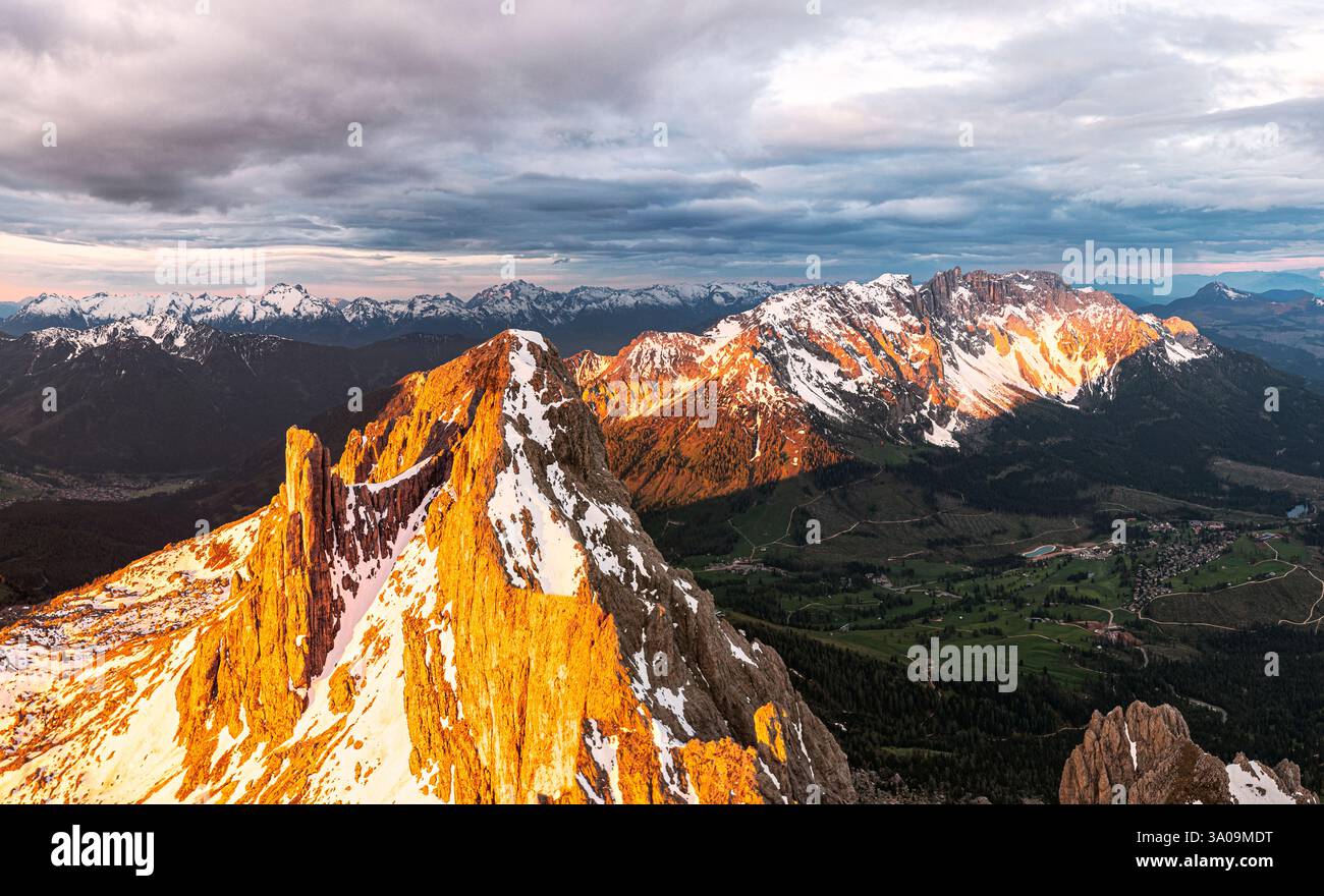 Roda Di Vael and Latemar mountains at dawn, Dolomites Stock Photo - Alamy
