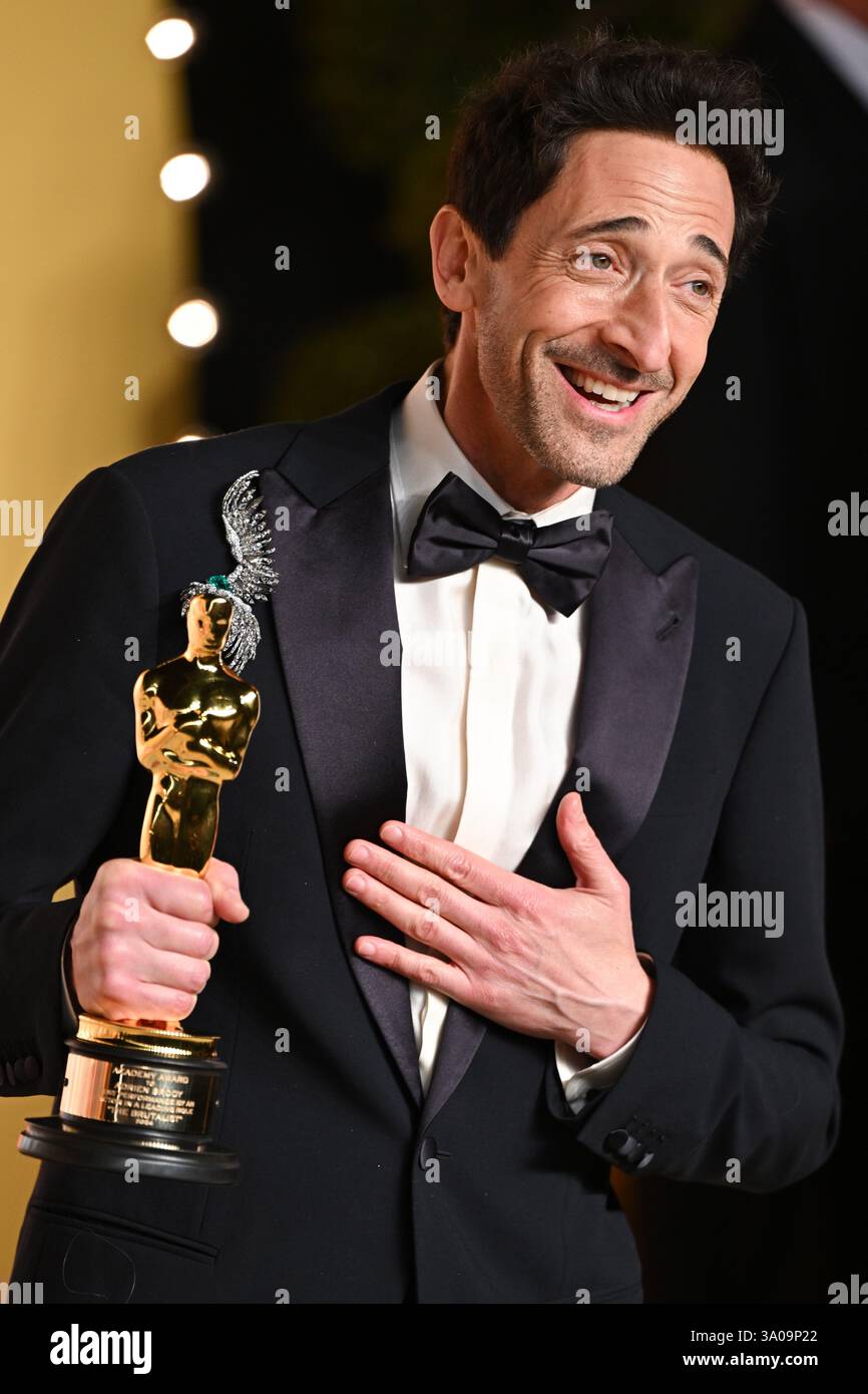 Los Angeles, USA. March 2nd, 2025. Adrian Brody arriving at the Vanity ...