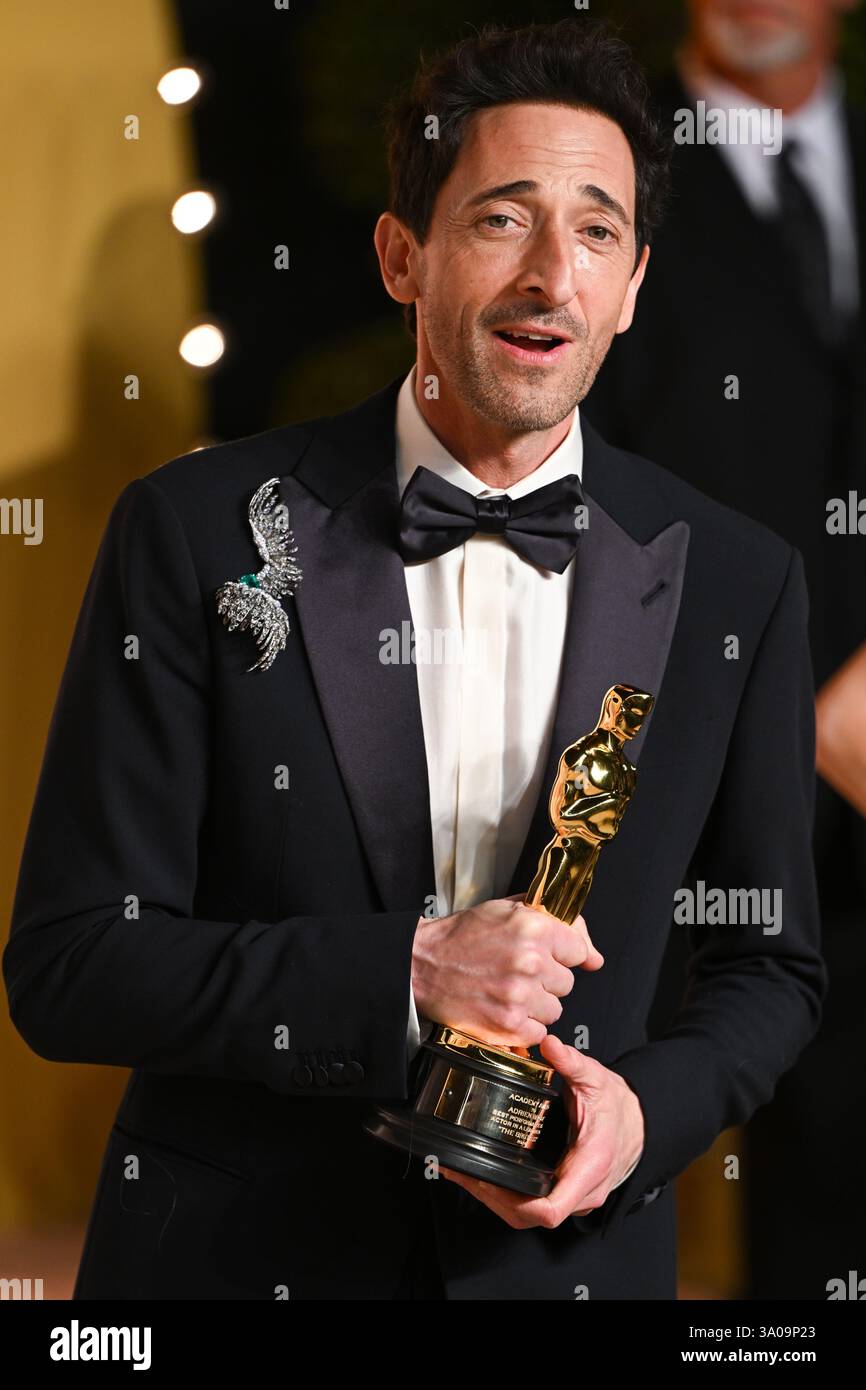 Los Angeles, USA. March 2nd, 2025. Adrian Brody arriving at the Vanity ...