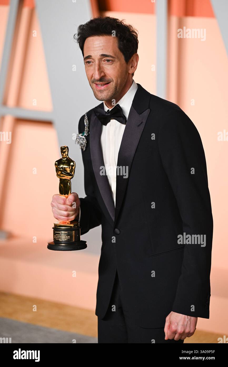Los Angeles, USA. March 2nd, 2025. Adrian Brody arriving at the Vanity ...