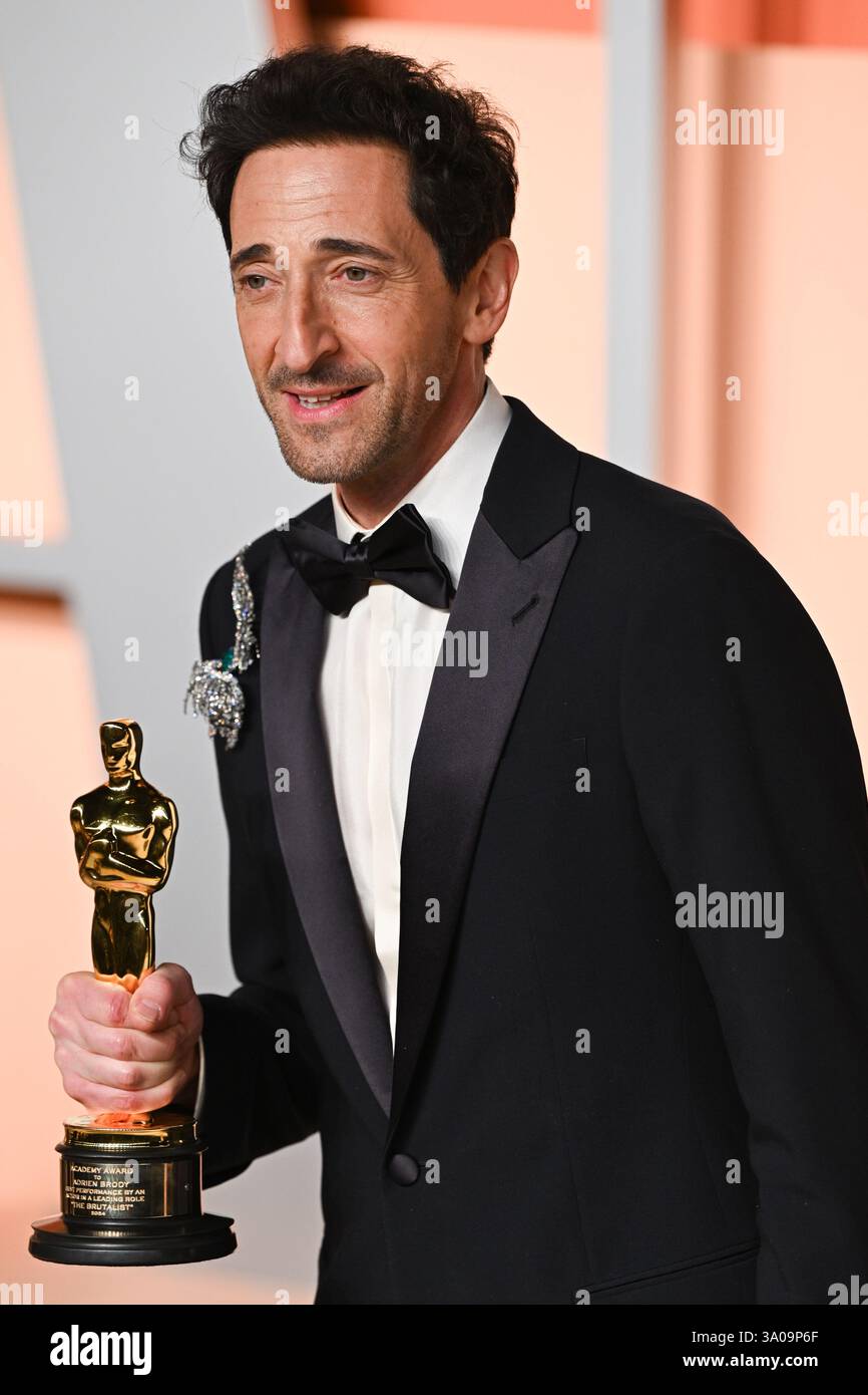 Los Angeles, USA. March 2nd, 2025. Adrian Brody arriving at the Vanity ...