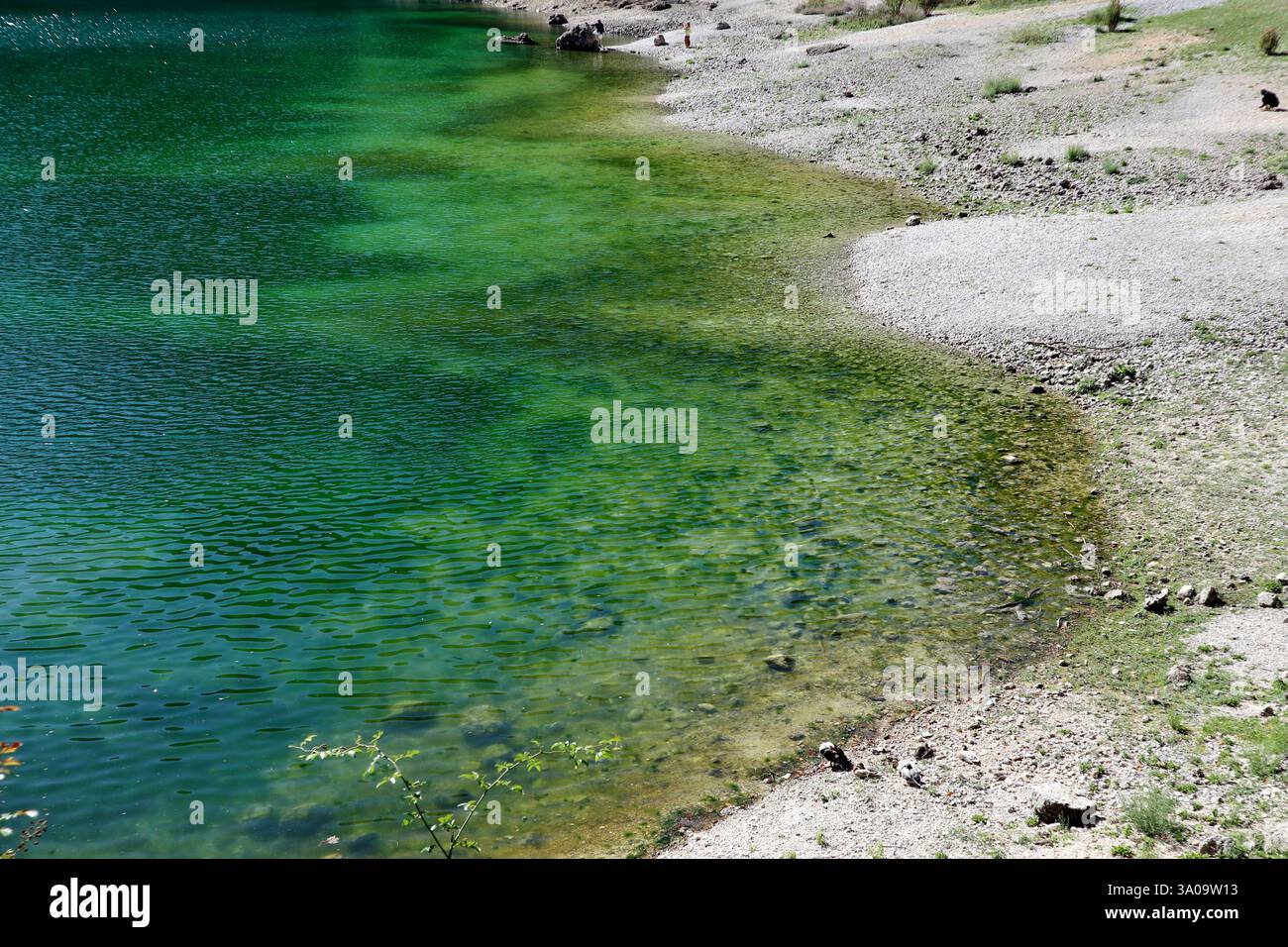 Villalago - Riva del lago dall'eremo di San Domenico Stock Photo - Alamy