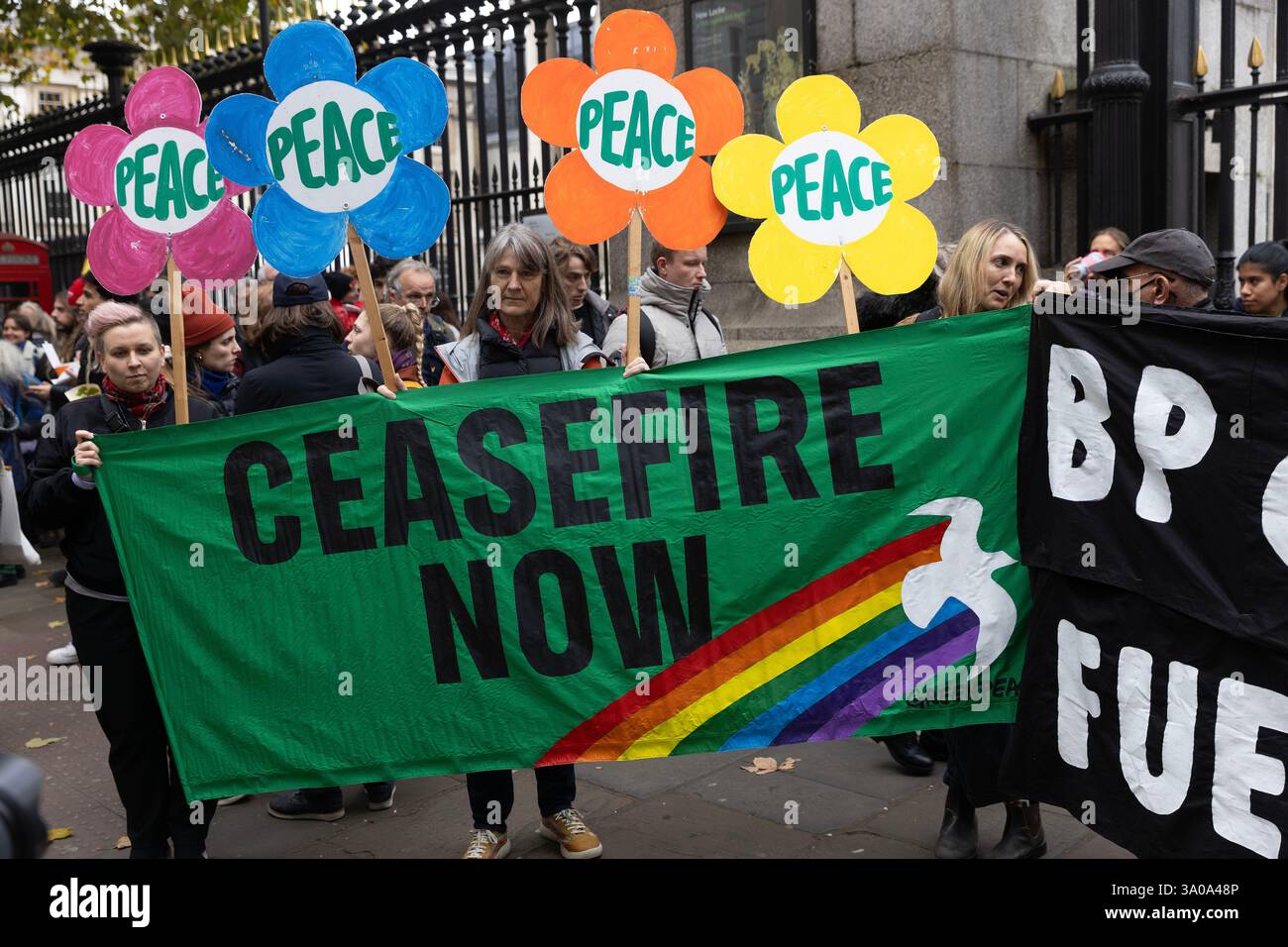 Protesters gather and march during their March for Global Climate ...