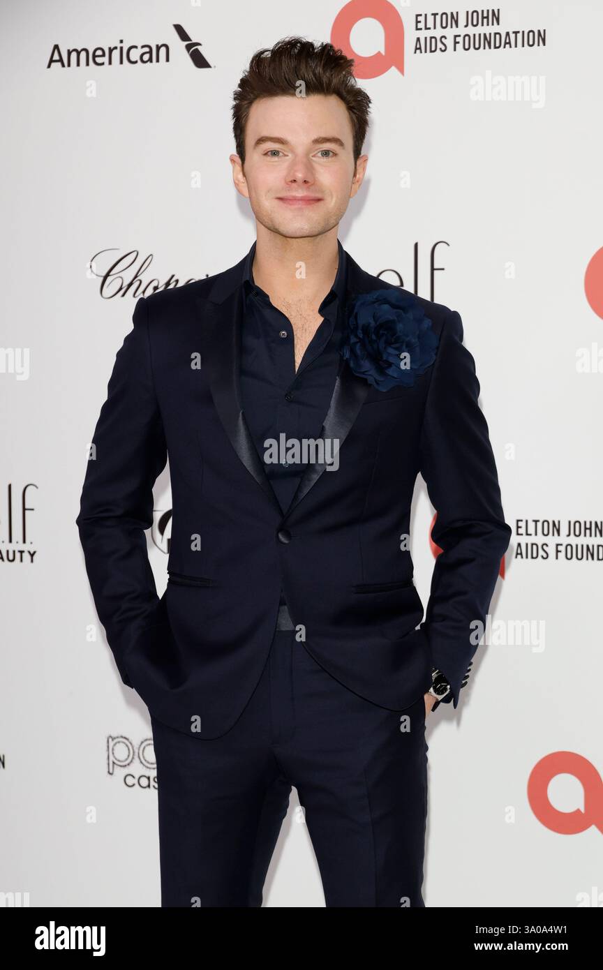 Chris Colfer bei der 33. Elton John AIDS Foundation's Academy Awards ...