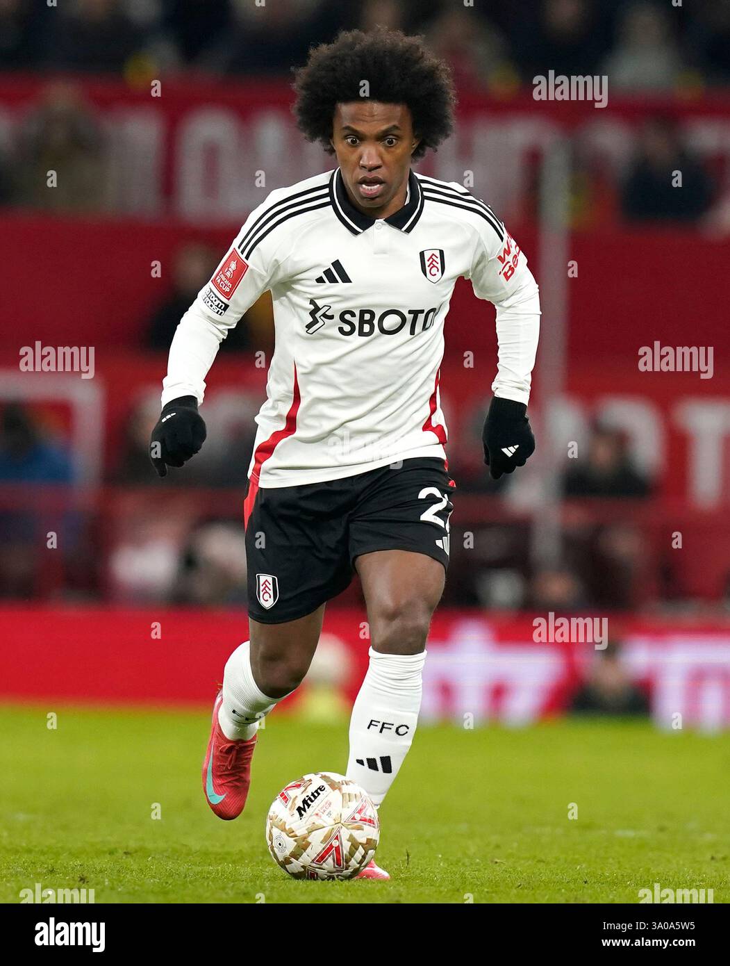 Fa cup fifth round 2025 hi-res stock photography and images - Alamy