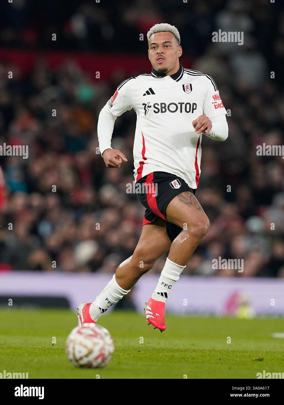 Manchester, UK. 2nd Mar, 2025. Rodrigo Muniz of Fulham during the FA ...