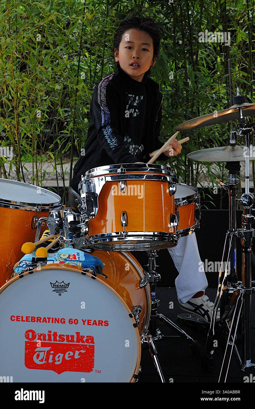 RECORD DATE NOT STATED. Mr Tiger Onitsuka, Jazz Drummer aus Japan in ...