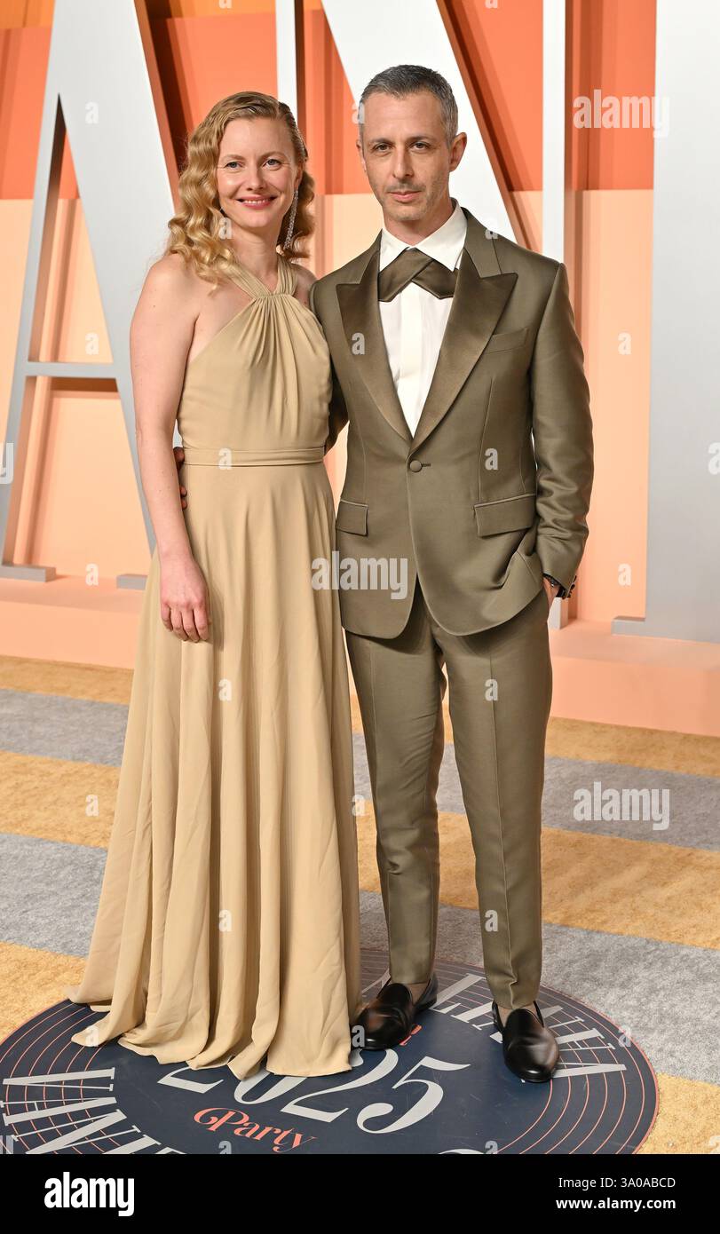 Beverly Hills, USA. 02nd Mar, 2025. Emma Wall and Jeremy Strong ...