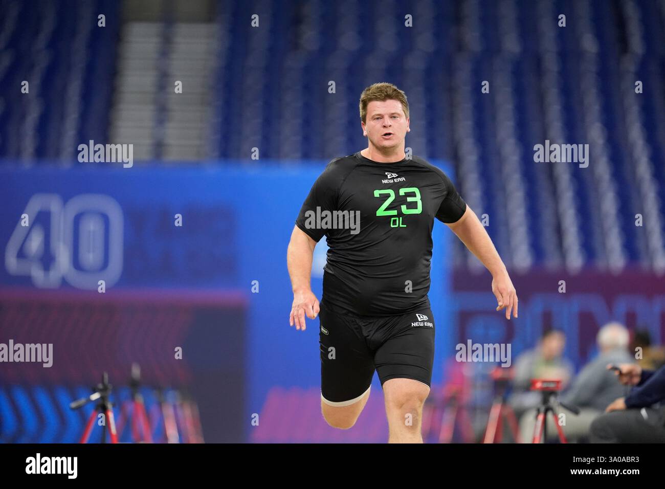 Boston College offensive lineman Drew Kendall runs the 40-yard dash at ...
