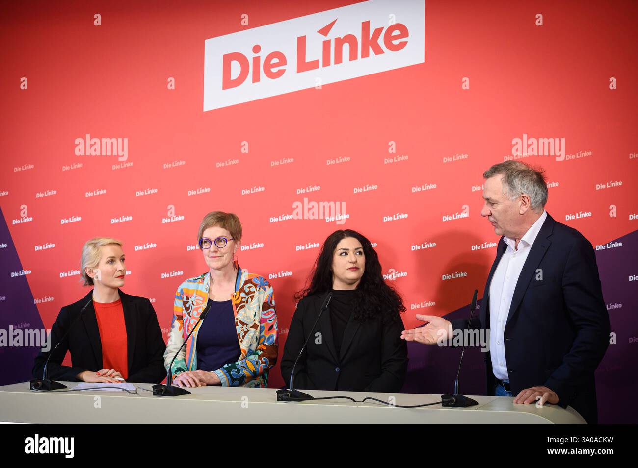 Berlin, Pressekonferenz von DIE LINKE nach der Hamburgwahl Ines ...