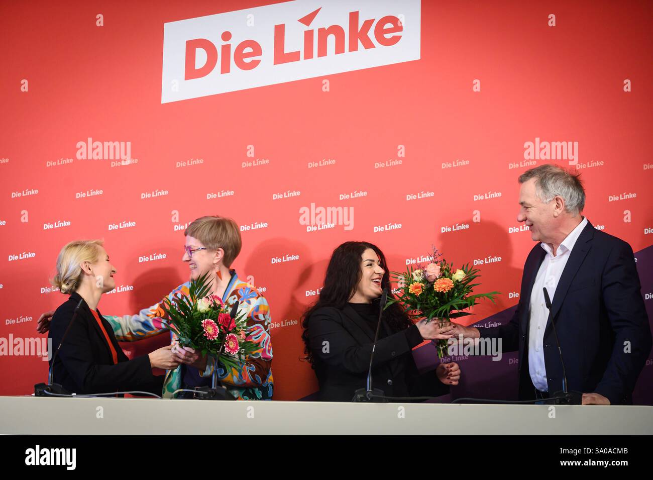 Berlin, Pressekonferenz von DIE LINKE nach der Hamburgwahl Ines ...