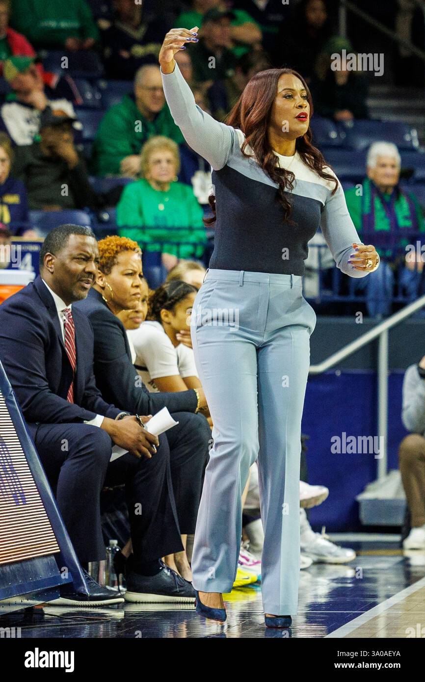 Notre Dame head coach Niele Ivey motions during the first half of an ...