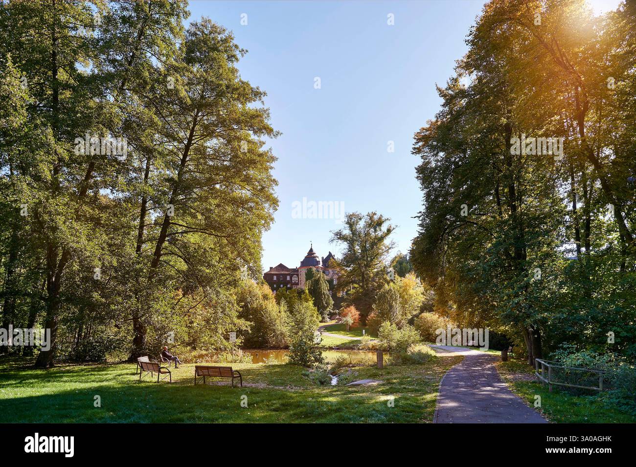Sehenswürdigkeit, Park Laubach bei sonnigem Herbstwetter, englischer ...