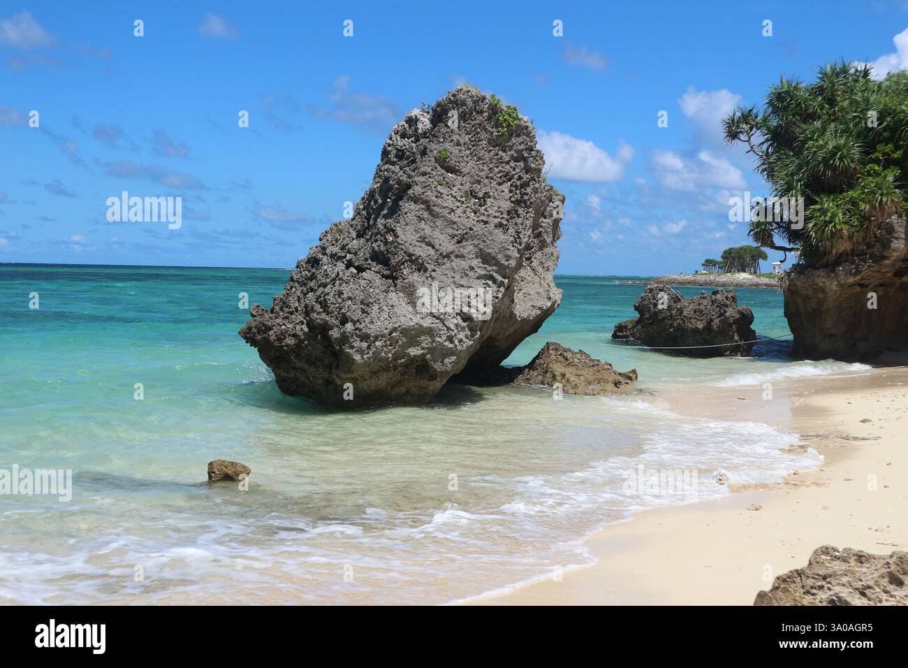 Azure waters white sand hi-res stock photography and images - Alamy