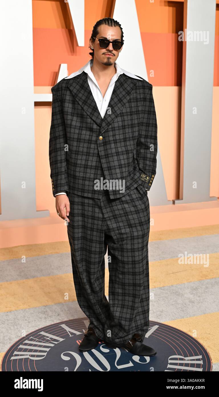 Beverly Hills, USA. 02nd Mar, 2025. Omar Apollo arriving at the Vanity ...