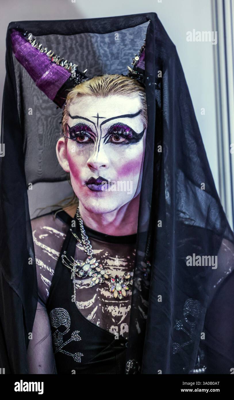 Professional beauty competitions 2025 hi-res stock photography and ...