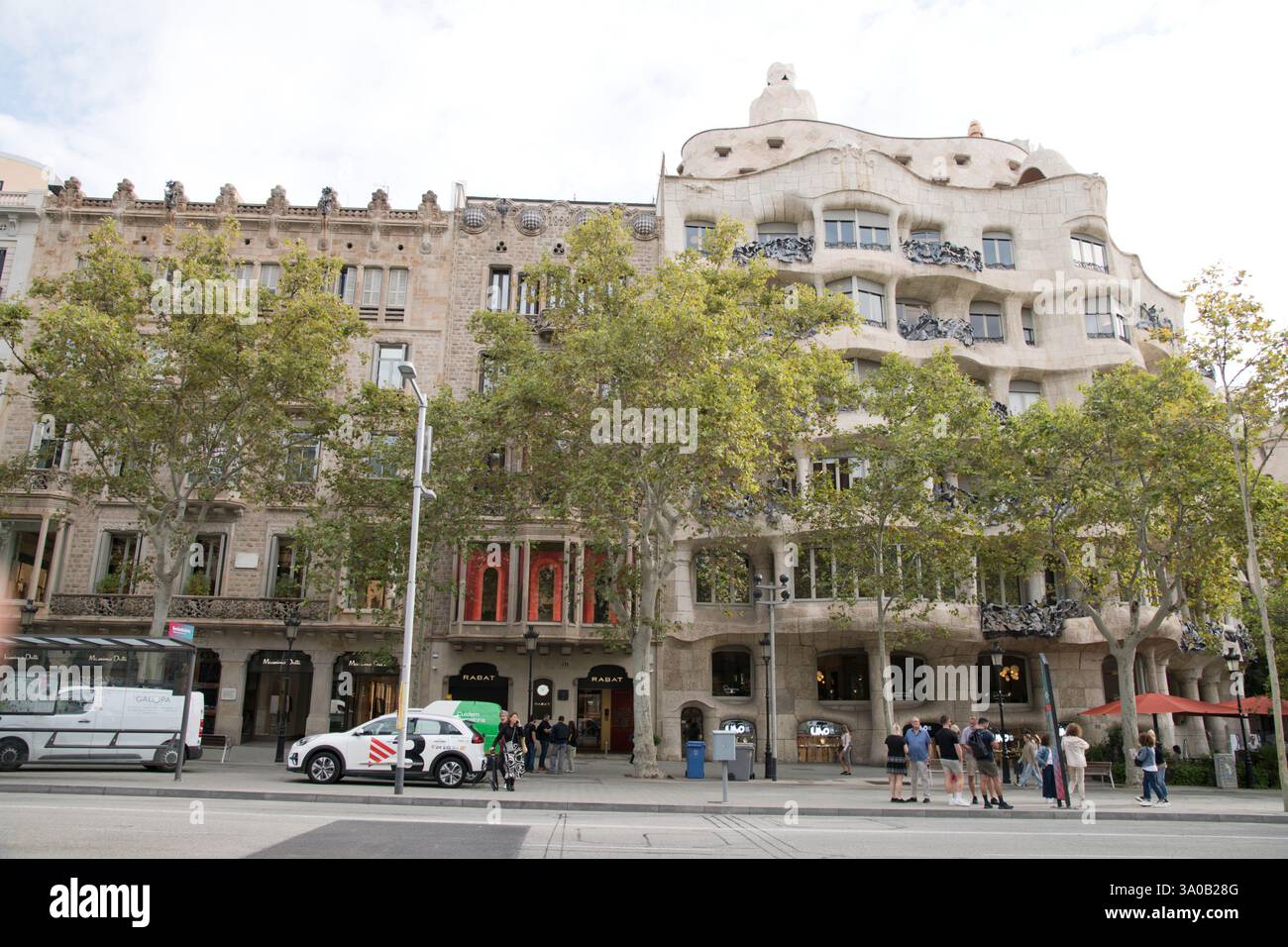 Barcelona,Catalonia,Spain,Architecture,Buildings,Gaudi Buildings,Street ...