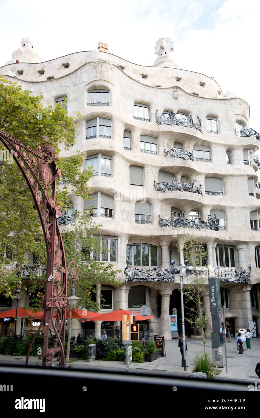 Barcelona,Catalonia,Spain,Architecture,Buildings,Gaudi Buildings,Street ...