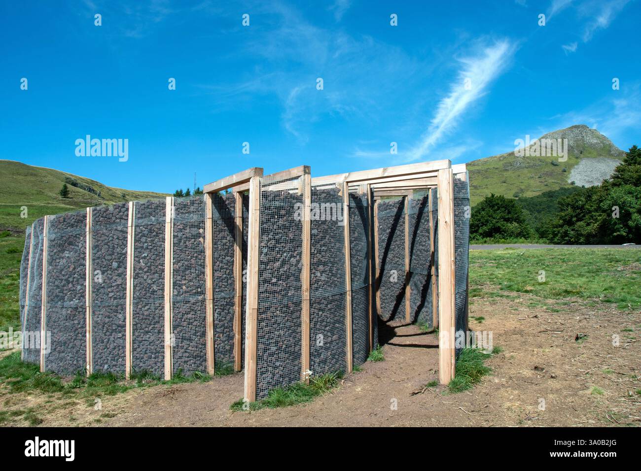 Horizons arts and Natures in Sancy 2024. "Eclosion Tellurique" by ...