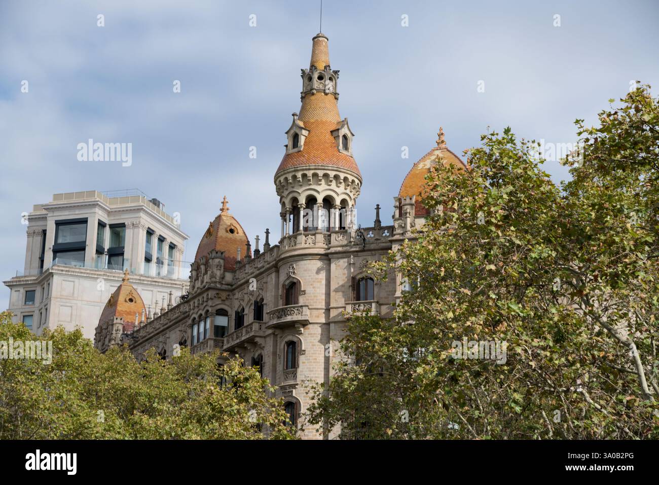 Barcelona,Catalonia,Spain,Architecture,Buildings,Gaudi Buildings,Street ...