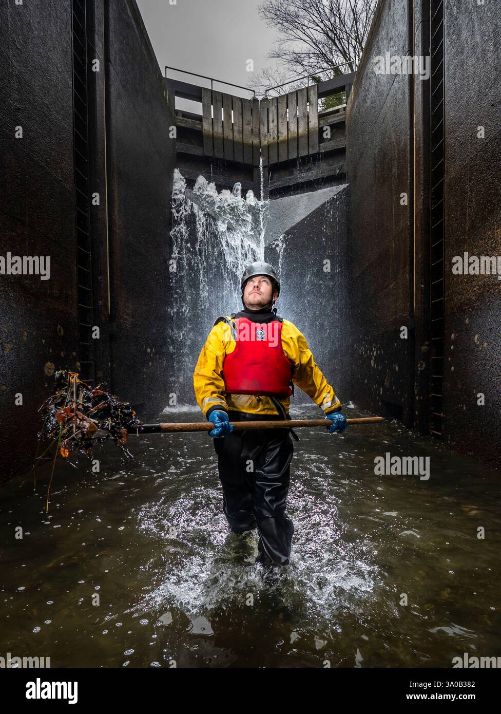 Canal & River Trust volunteer leader Matt Crowley giving the UK's ...