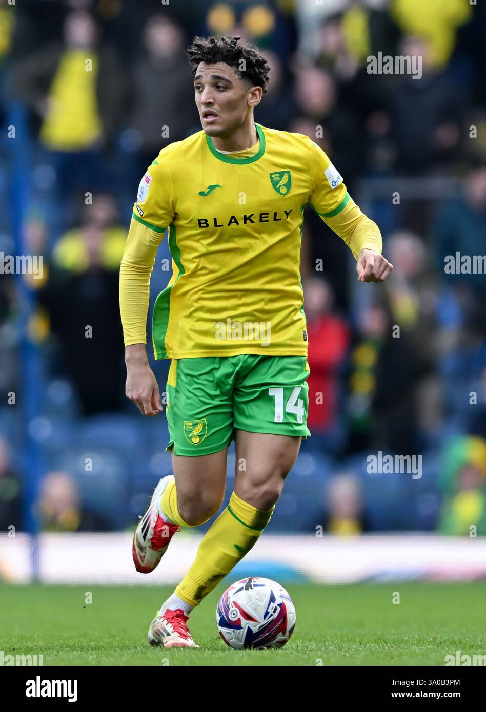 Norwich City's Ben Chrisene during the Sky Bet Championship match at ...