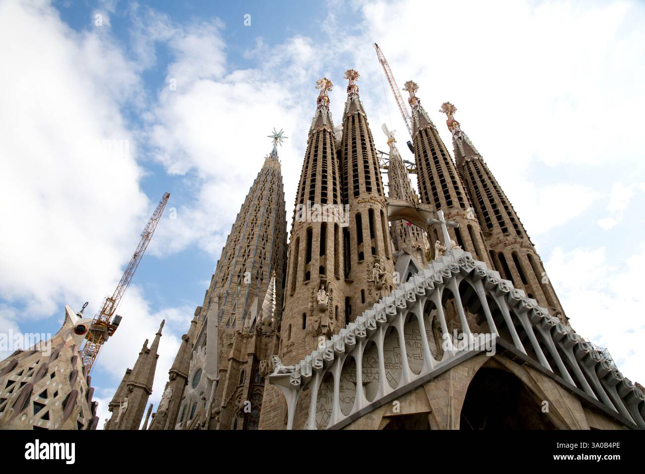 Barcelona,Catalonia,Spain,Architecture,Buildings,Gaudi Buildings,Street ...
