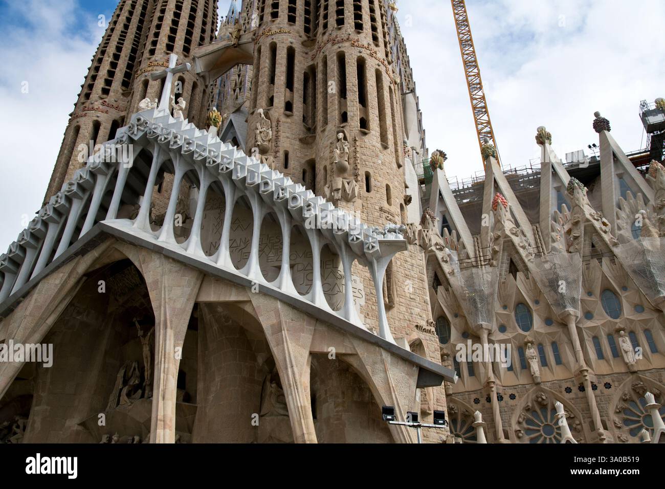 Barcelona,Catalonia,Spain,Architecture,Buildings,Gaudi Buildings,Street ...