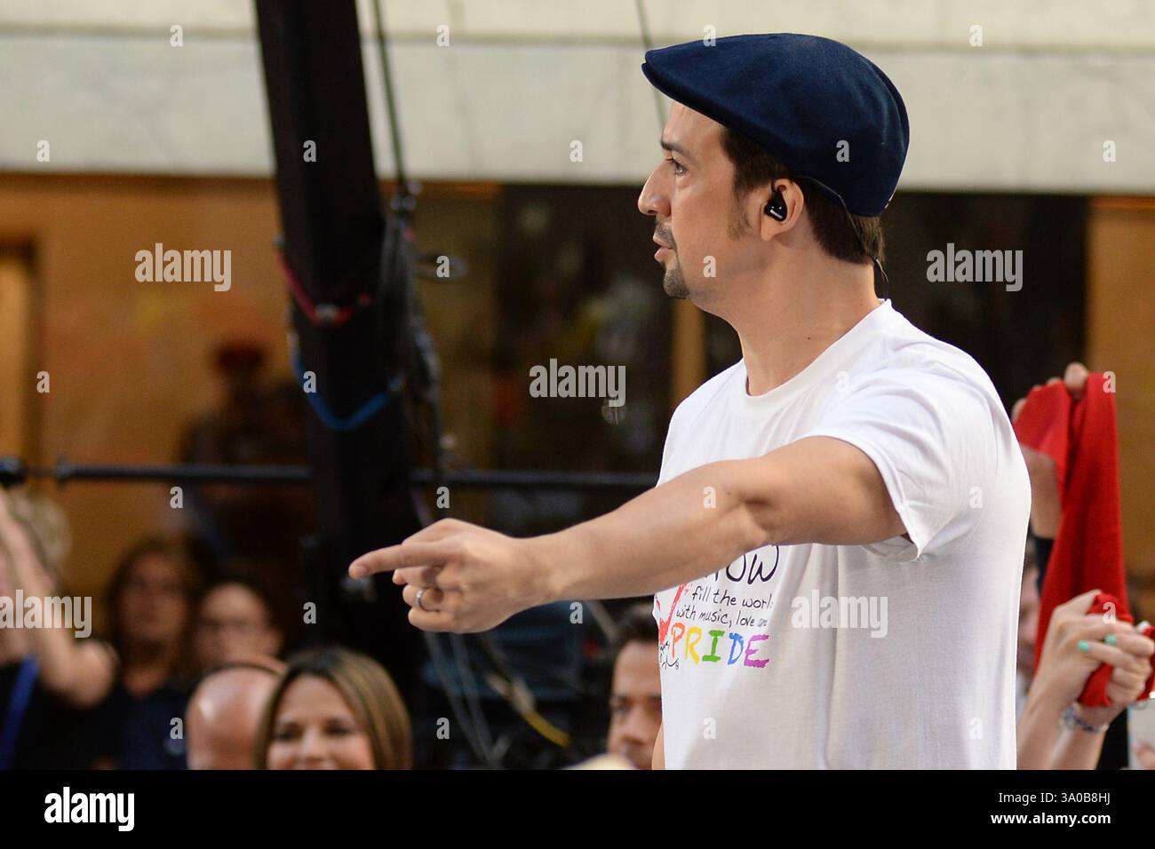 Lin-Manuel Miranda and Jennifer Lopez performing on NBC's 'Today' at ...
