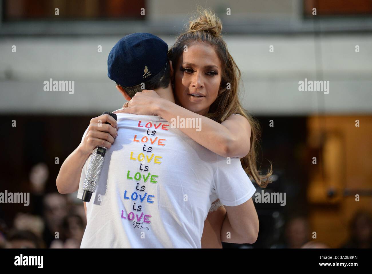 Lin-Manuel Miranda and Jennifer Lopez performing on NBC's 'Today' at ...