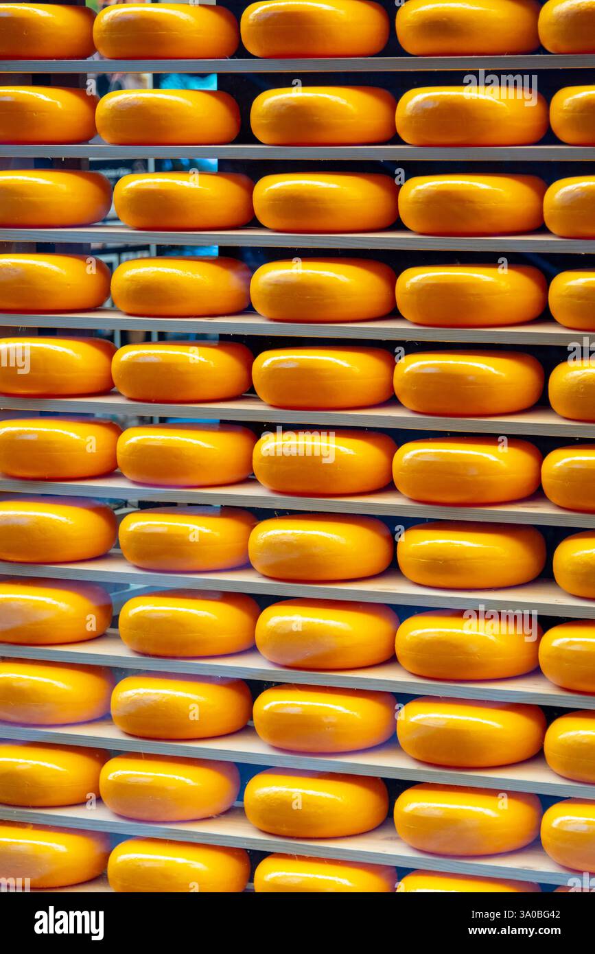 Slab cheese hi-res stock photography and images - Alamy