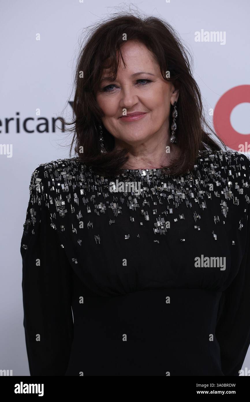 Anne Aslett attends Elton John AIDS Foundation's 33rd Annual Academy ...