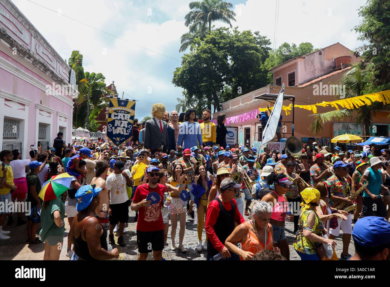 PE - OLINDA - 03/03/2025 - OLINDA CARNIVAL 2025, GIANT DOLL PARADE ...